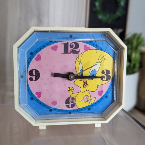 Warner Bros. | Other | Vintage 9s Looney Tunes Tweety Bird Warner Bros ...